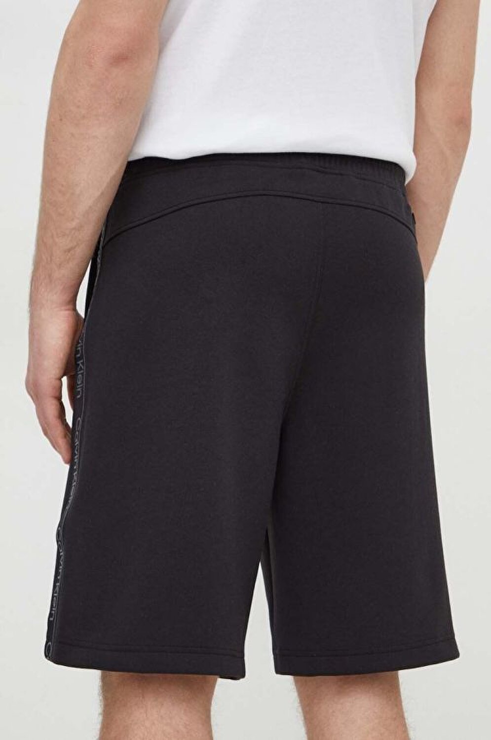 Calvin Klein Erkek Siyah Logo Detaylı Şort | JeansLab